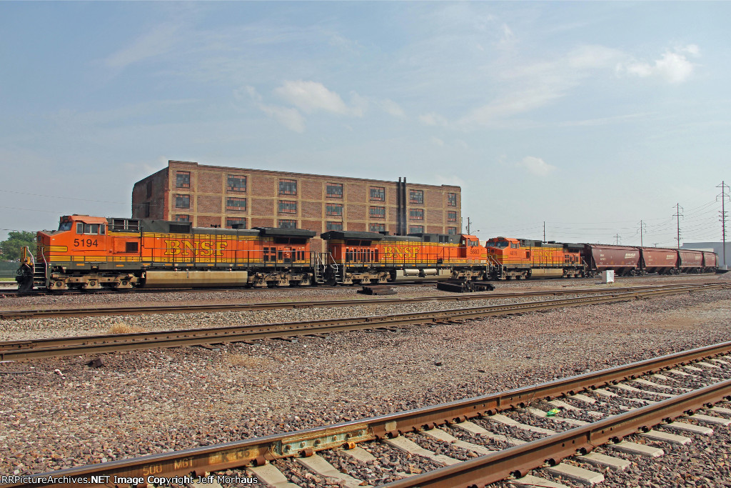BNSF 5194